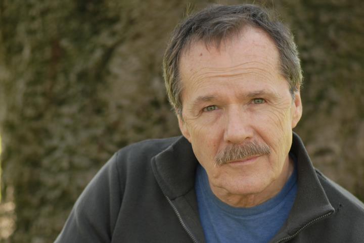 A chat with legendary actor Robert F Lyons