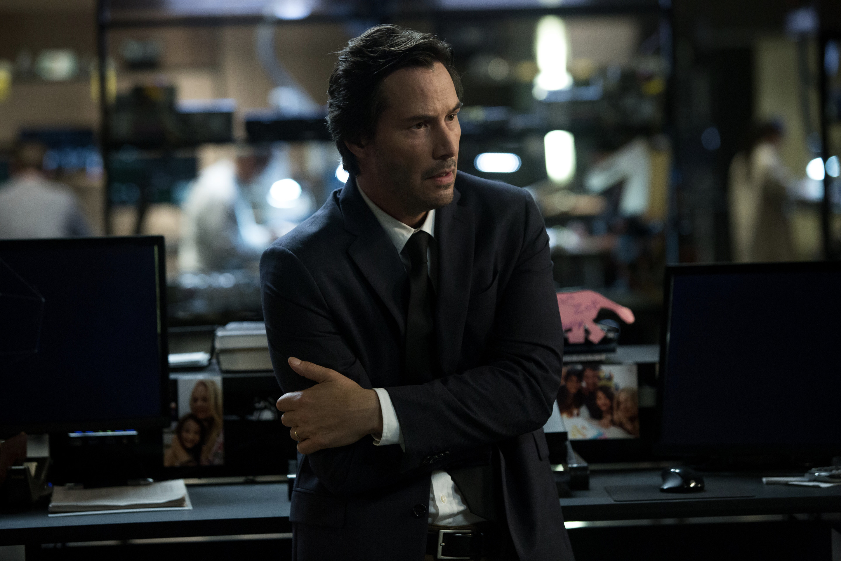 Lionsgate UK presents Keanu Reeves in sci-fi thriller Replicas on ...